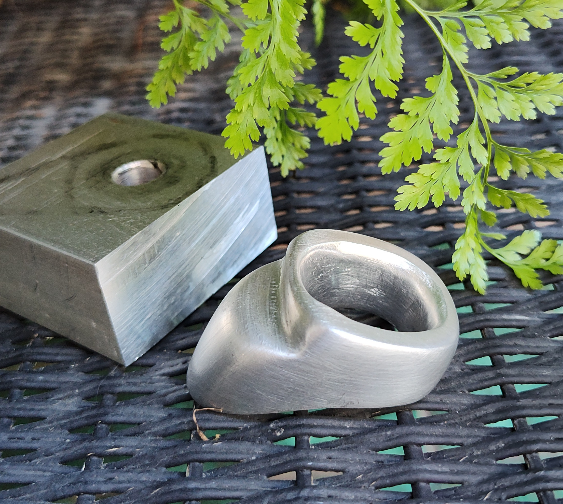 Aluminum Thumb Ring v9, September Version